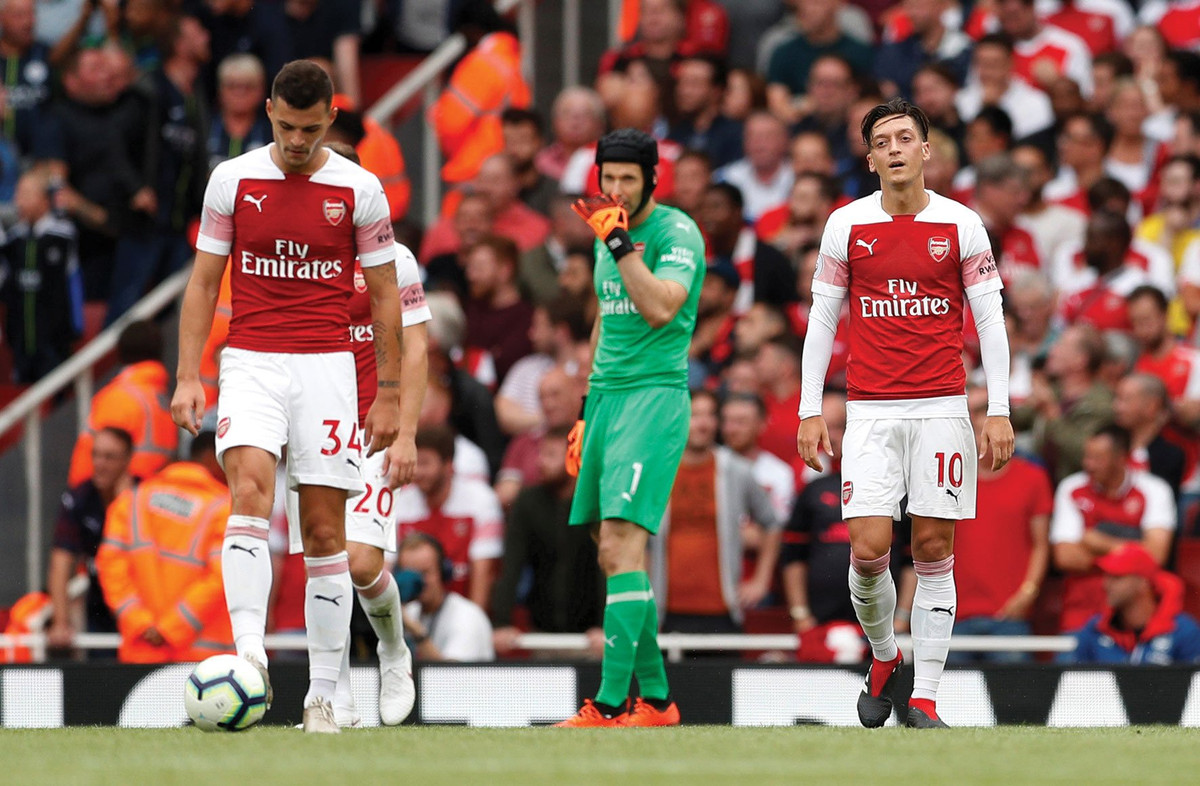 Xhaka corre peligro de perder su puesto en el Arsenal - KOHA.net