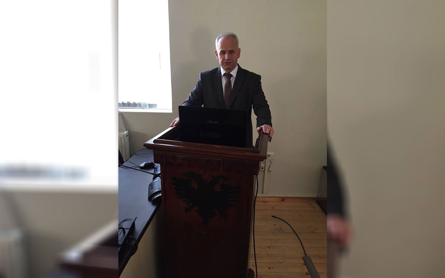 Mjeku që e hapi ambulancën e parë “Nëna Terezë” - KOHA.net