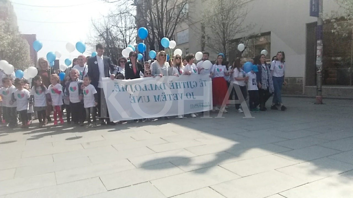 Të Gjithë Dallojmë Jo Vetëm Unë Marshi Sensibilizues Në Prishtinë