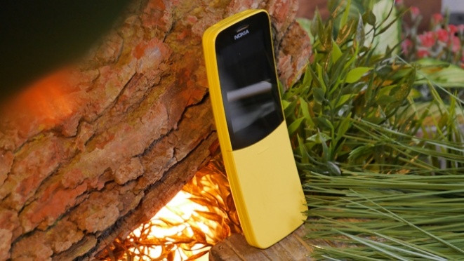 Azhurnimi i Nokia 8110 4G V15 mundëson mbështetje globale për WhatsApp dhe Facebook - KOHA.net