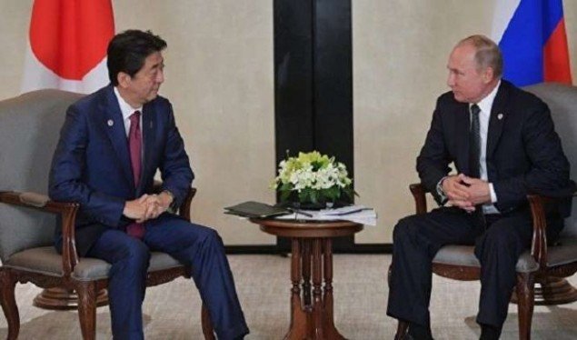 Abe takohet me Putinin, diskutojnë për ishujt Kurile - KOHA.net