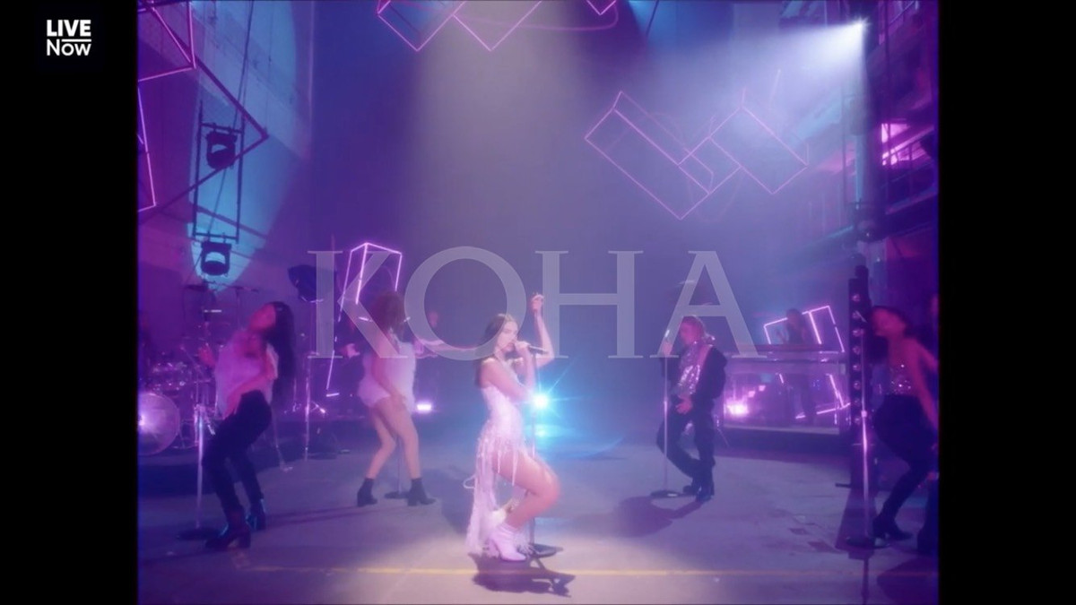 Dua Lipa electrifies in "Studio 2054" together with friends - KOHA.net