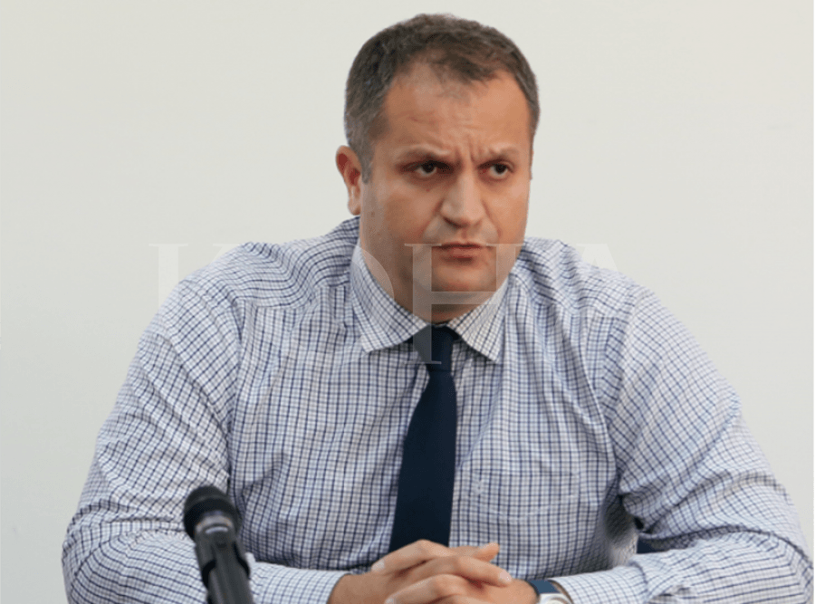 Nënshkruhet kontrata për rindërtimin e rrugës “Muharrem Fejza” në kryeqytet - KOHA.net