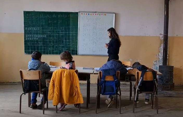 Shkolla me nëntë nxënës - KOHA.net