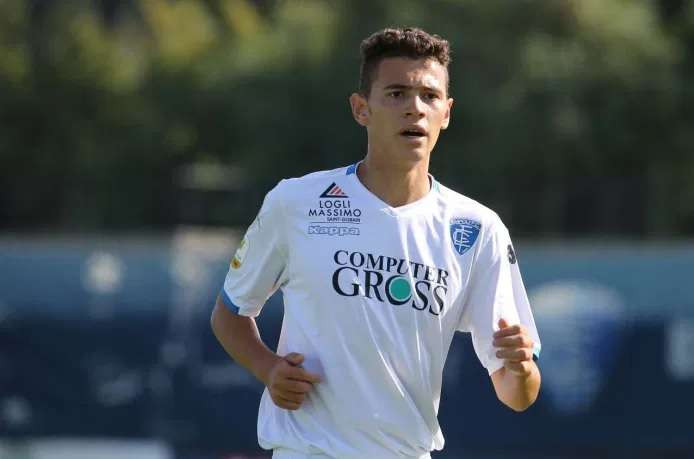 Kristjan Asllani luan 10 minuta, Ujkani, Ismajli e Bajrami në stol ...