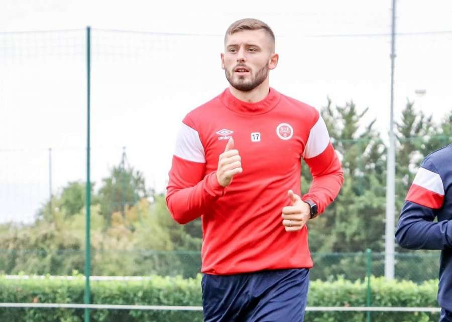 Zeneli, zëvendësues në fitoren e Reimsit - KOHA.net