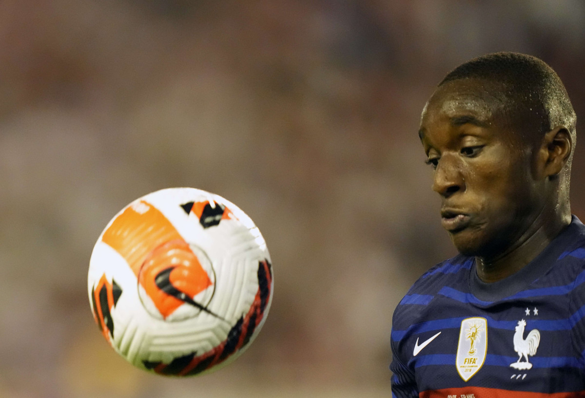 Newcastle con una oferta récord por Diaby - KOHA.net
