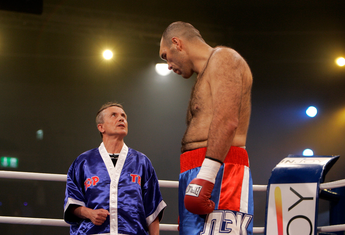 Russia sends an invitation to the army to the tallest boxing champion ...