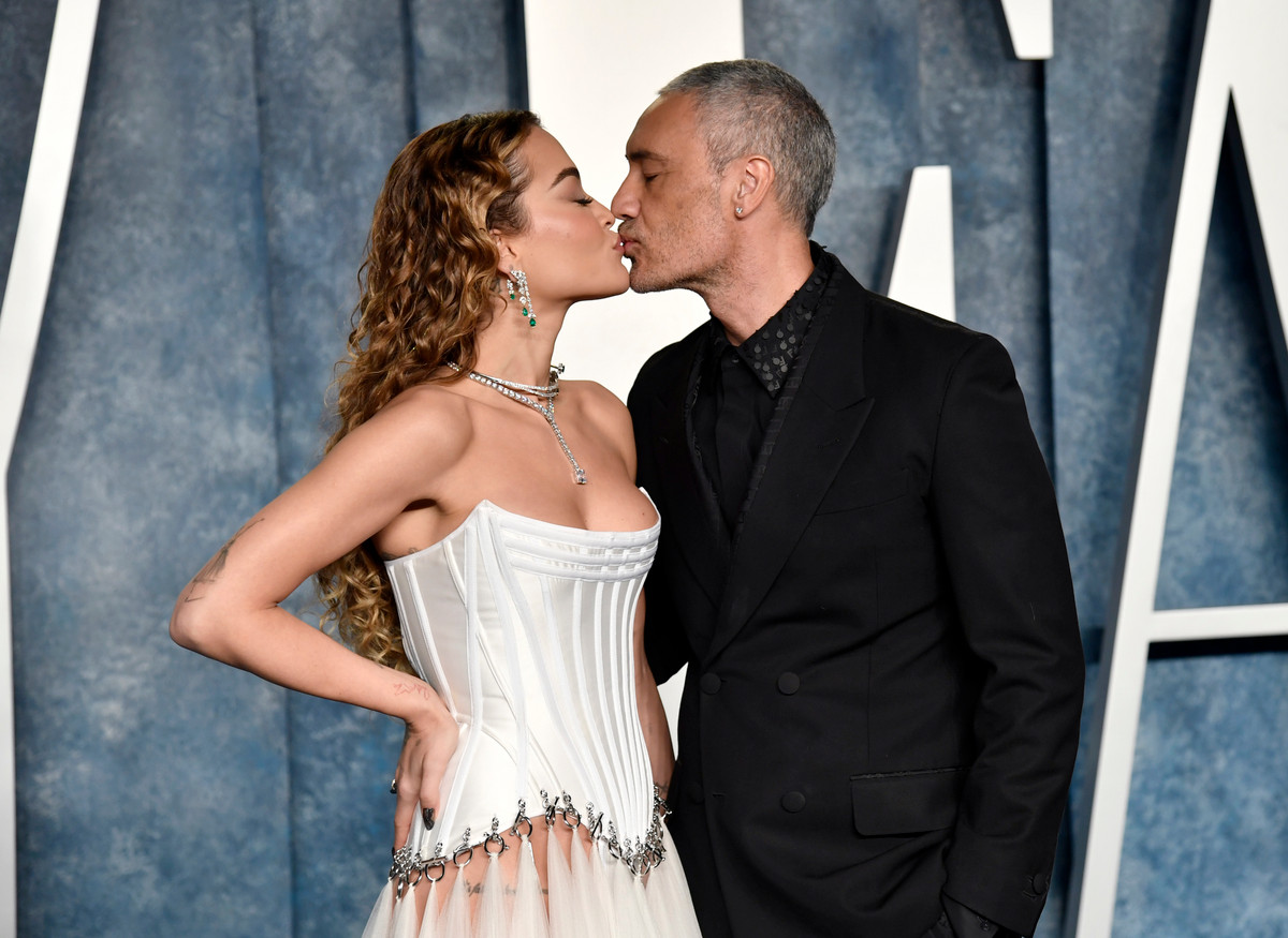 Rita Ora thotë se Taika Waititi e ka ndryshuar atë përgjithmonë - KOHA.net Rita Ora thotë se Taika Waititi e ka ndryshuar atë përgjithmonë - KOHA.net