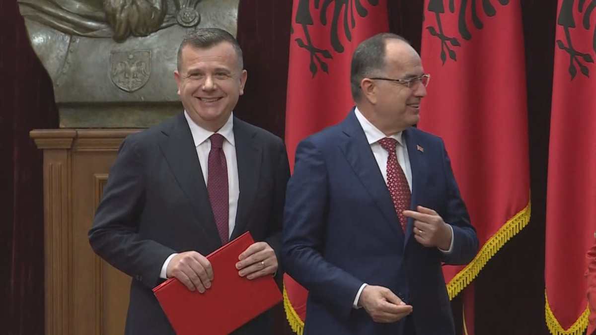Taulant Balla is sworn in as Minister of the Interior of Albania - KOHA.net