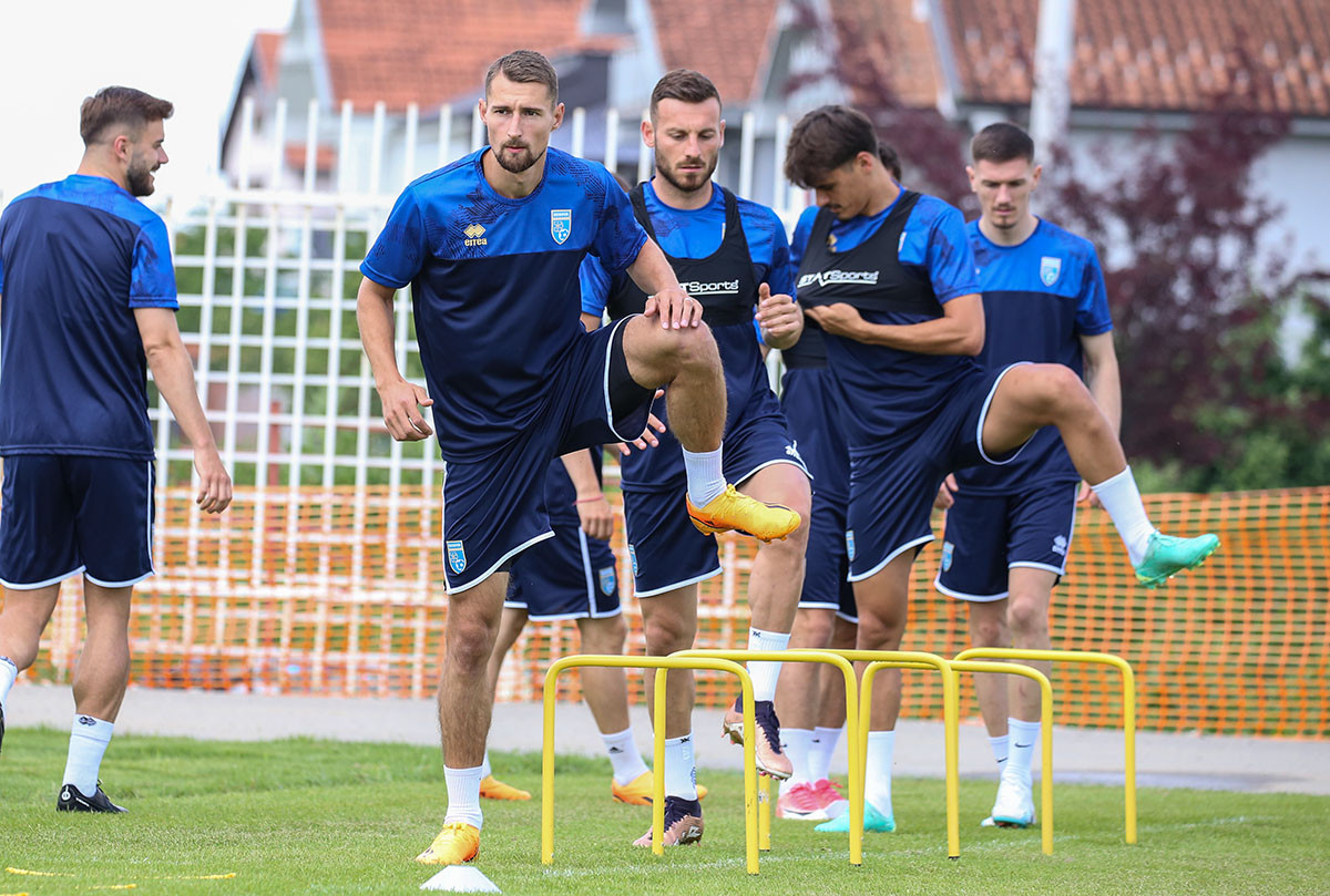 Rashani leaves the gathering - KOHA.net