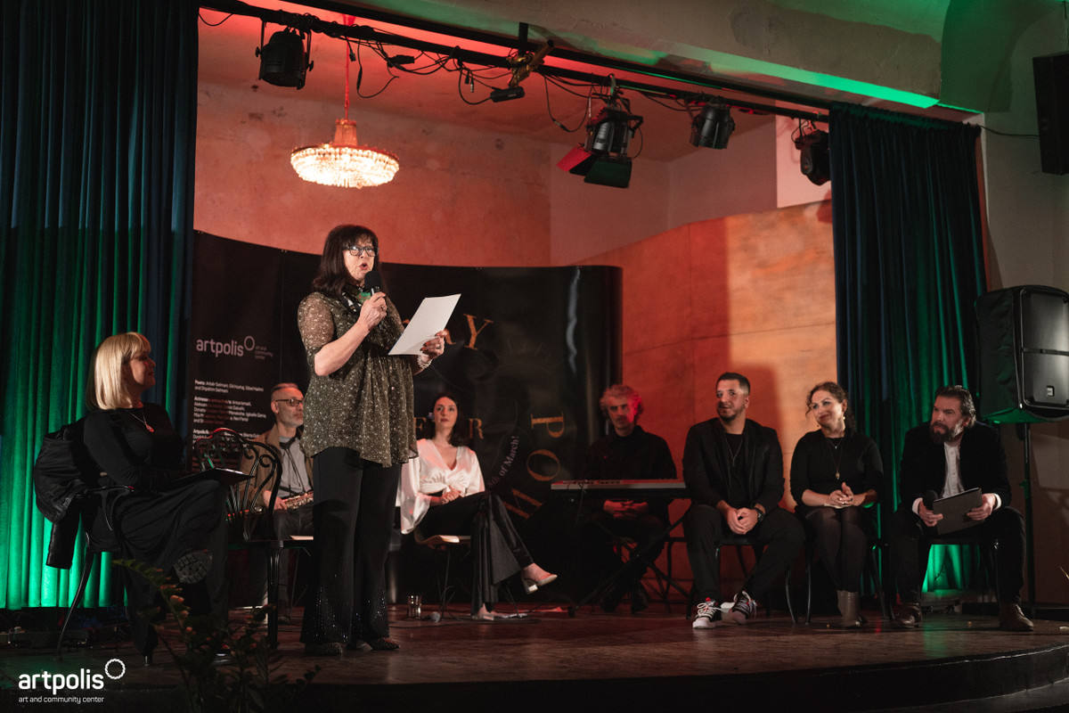 “Poezi për fuqi” i jep zë dashurisë që kapërcen dallime e sfida - KOHA.net