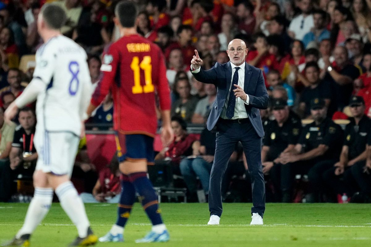 De la Fuente acalla a los escépticos tras el mal comienzo al frente de ...