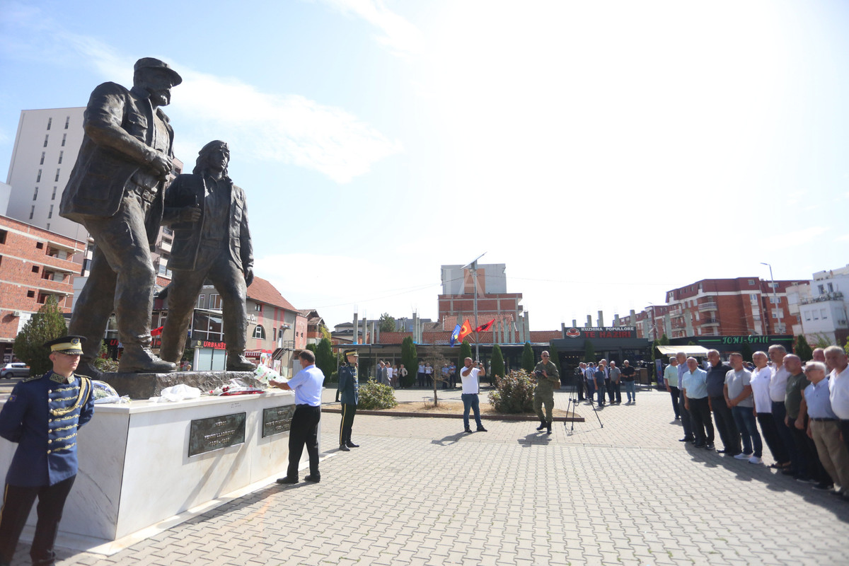 Xhève and Fehmi Lladrovci are remembered as a symbol of resistance and ...