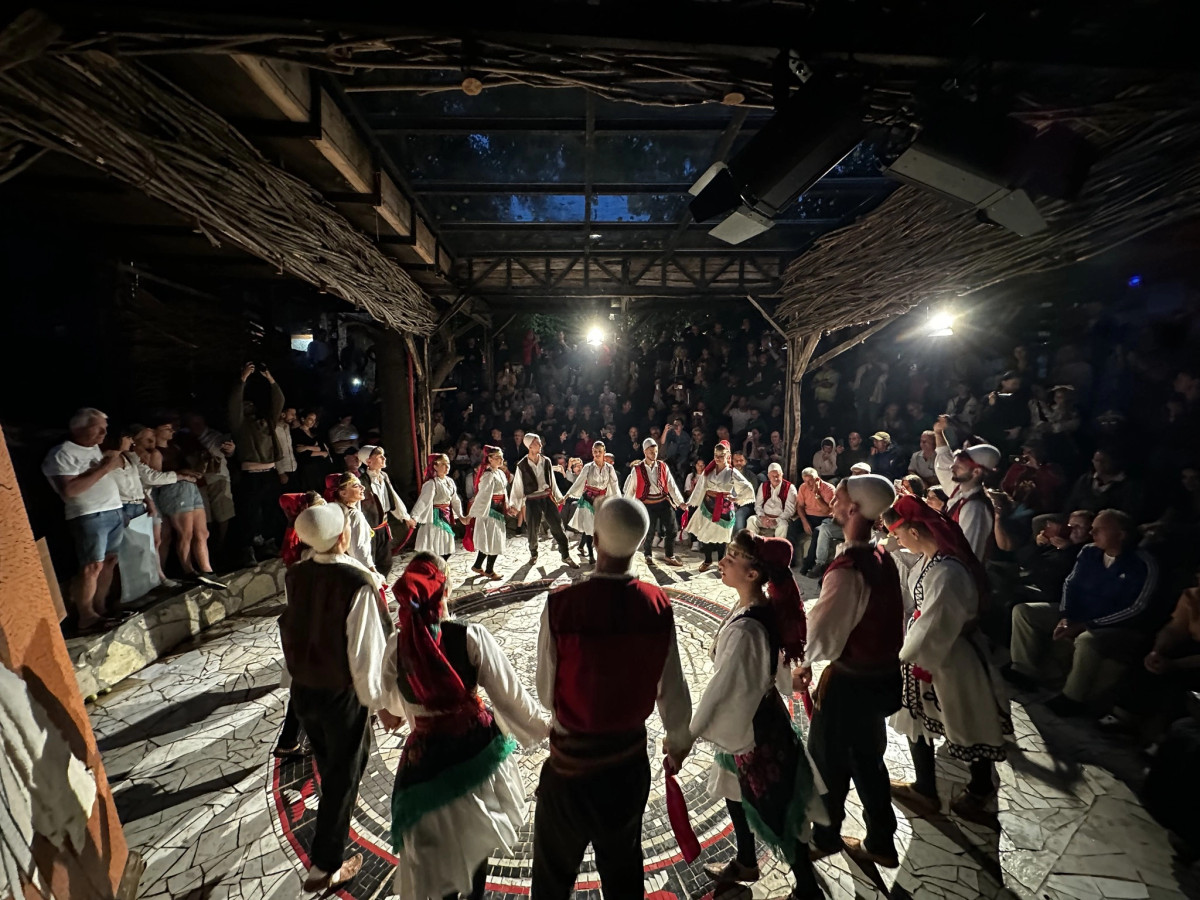 “Etno Fest” shpërblen më të mirët në edicionin e lirisë e lumturisë - KOHA.net