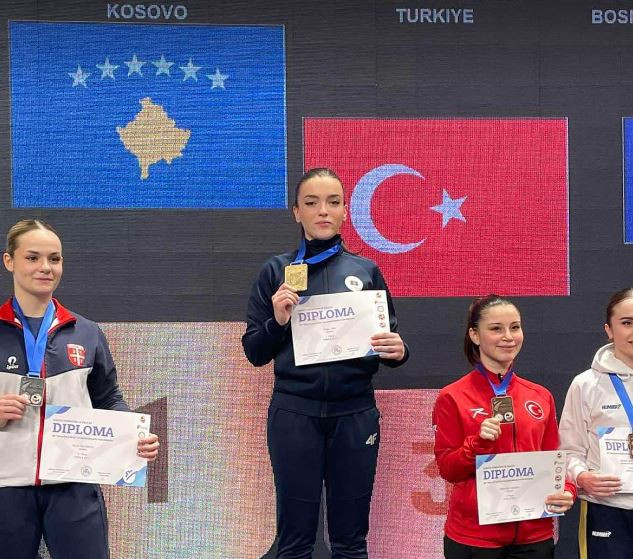 Alma Loki Balkan champion in karate - KOHA.net