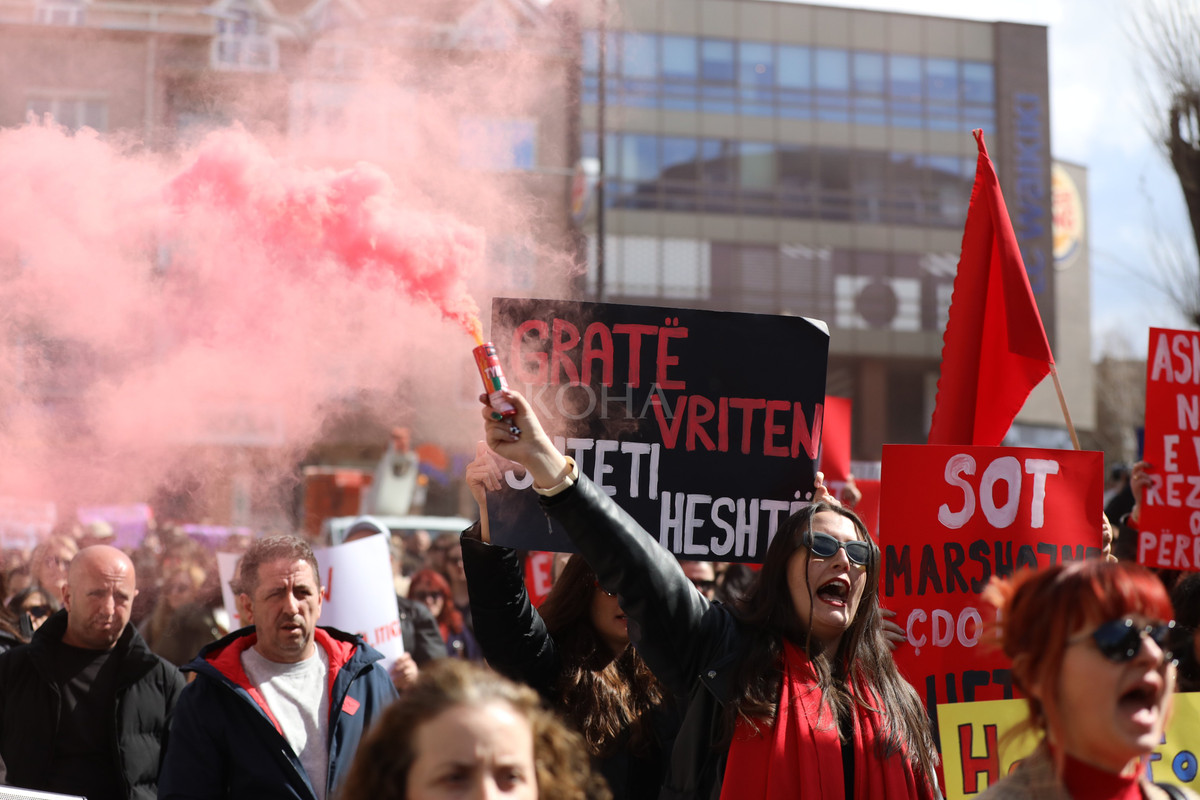 "Nous marchons, pas célébrons" avec une marche pour les droits des ...