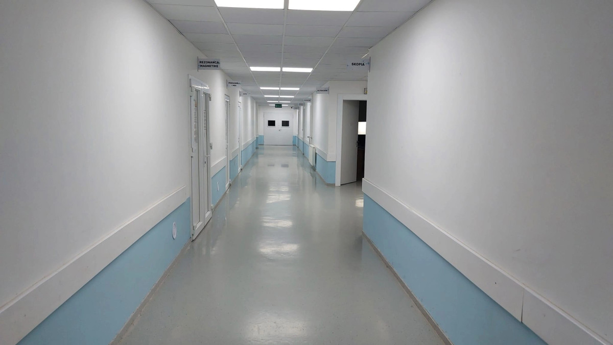 Në Pejë vdes foshnja që lindi në veturë - KOHA.net