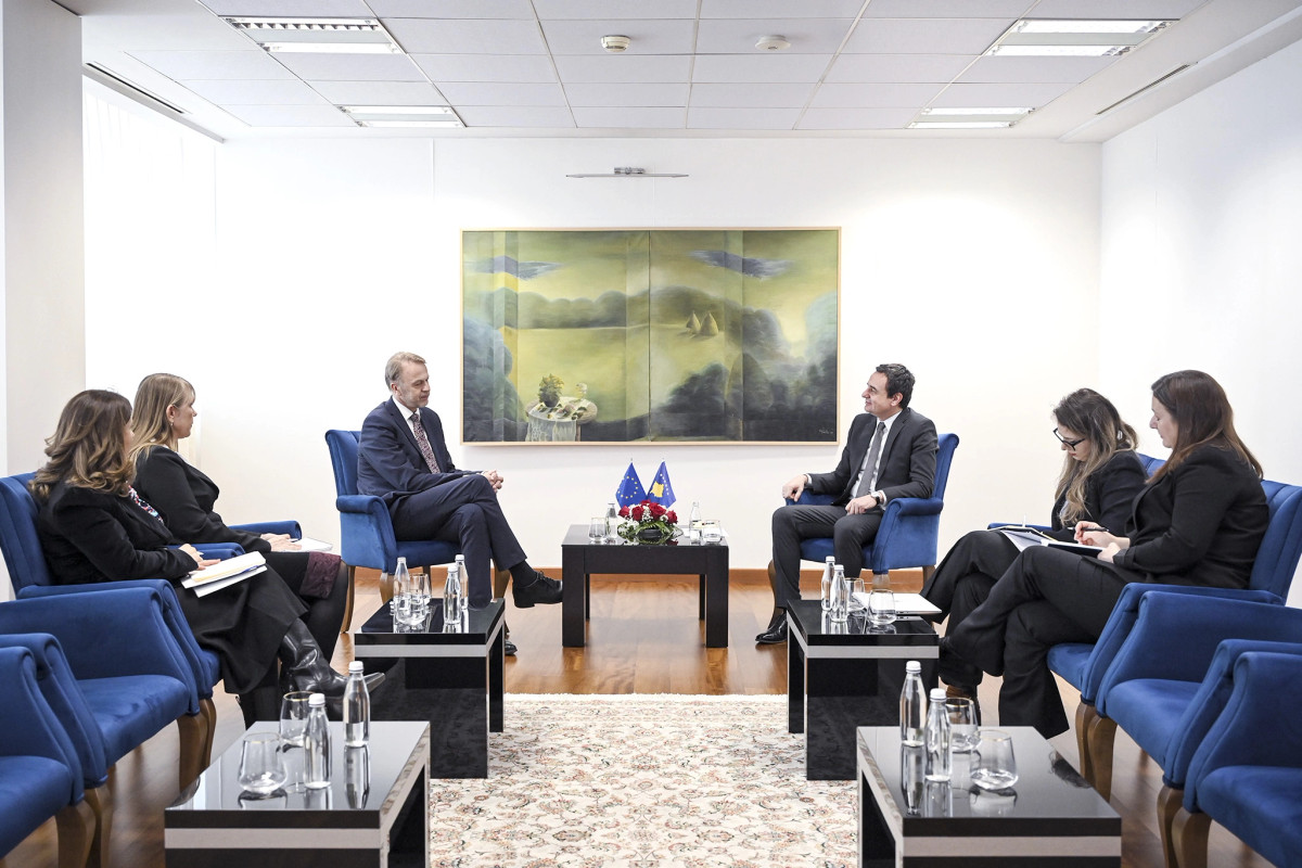 Diplomatët perëndimorë kërkojnë proces transparent deri në certifikimin ...