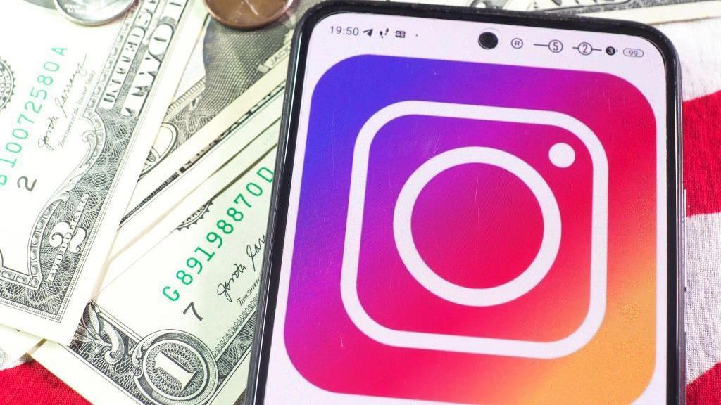 Tiktokerëve amerikanë u ofrohen nga 5 mijë dollarë për të kaluar në Facebook e Instagram - KOHA.net