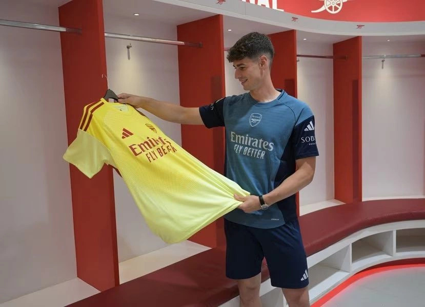 Arsenal sign goalkeeper Kepa from Chelsea - KOHA.net