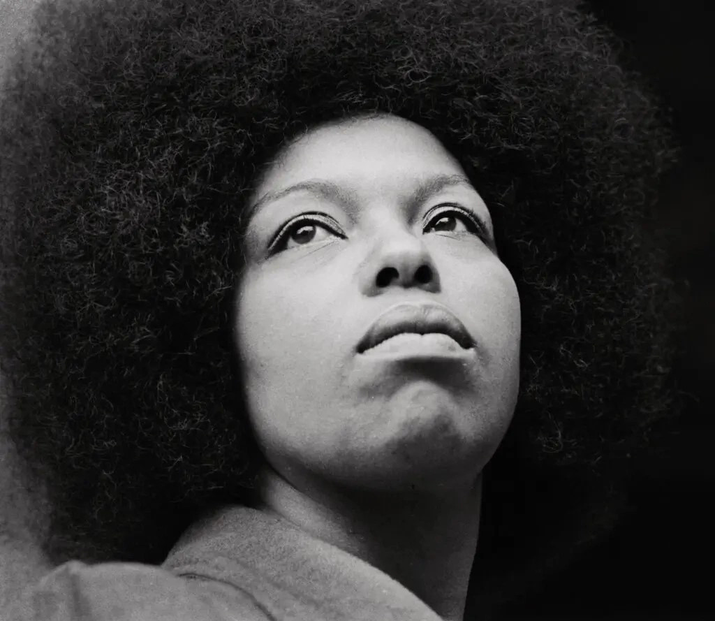Roberta Flack, gurur ve özlemin sesi, ama asla umutsuzluğun değil - KOHA.net