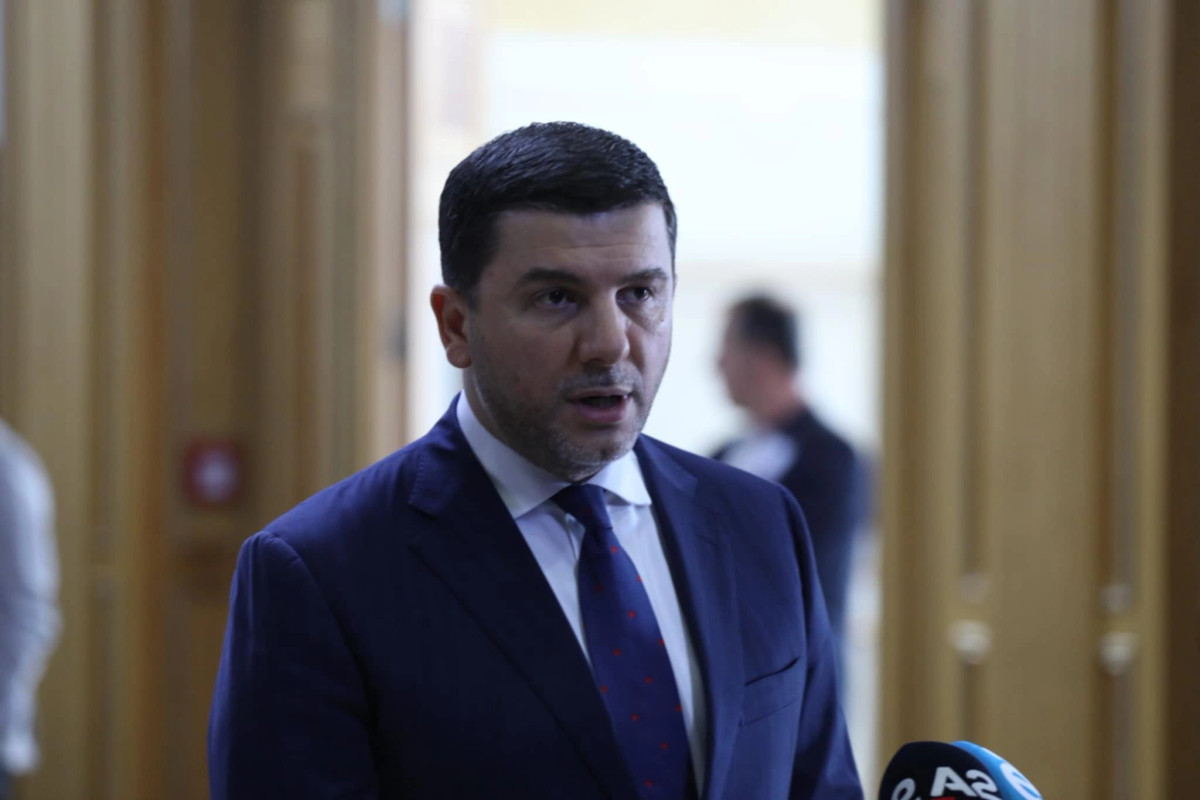 Krasniqi: Kurti e ka më të lehtë ta sakrifikojë Haxhiun sesa të dalë e ...
