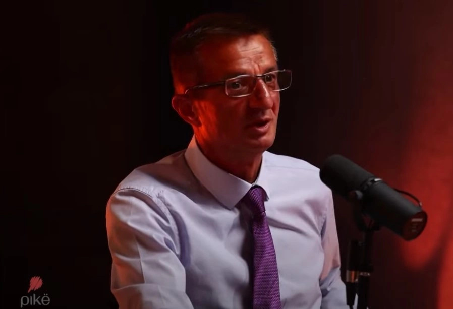 Topalli: Në vitet ‘80, rrobat e autonomisë u bënë tepër të ngushta për ...