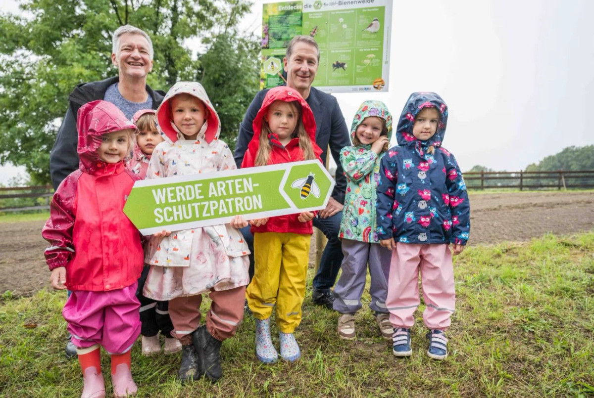 Franco Foda habla en Austria sobre la importancia de las abejas - KOHA.net