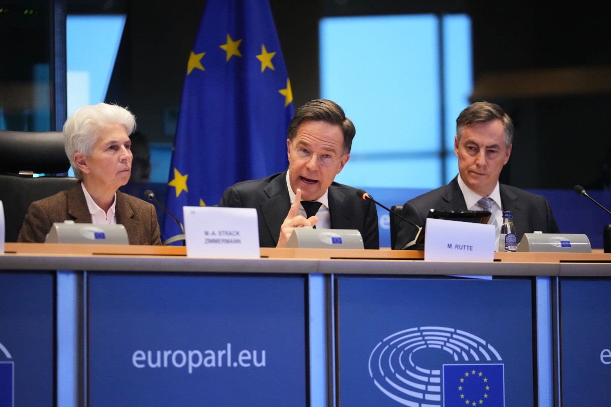 Rutte wishes "good luck" to those who think Europe can defend itself ...