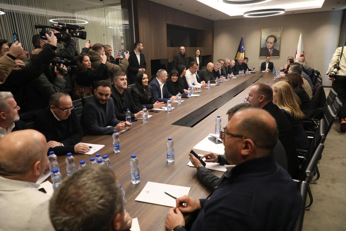 LDK holds Assembly: New Chairman or continuation with Abdixhiku - KOHA.net