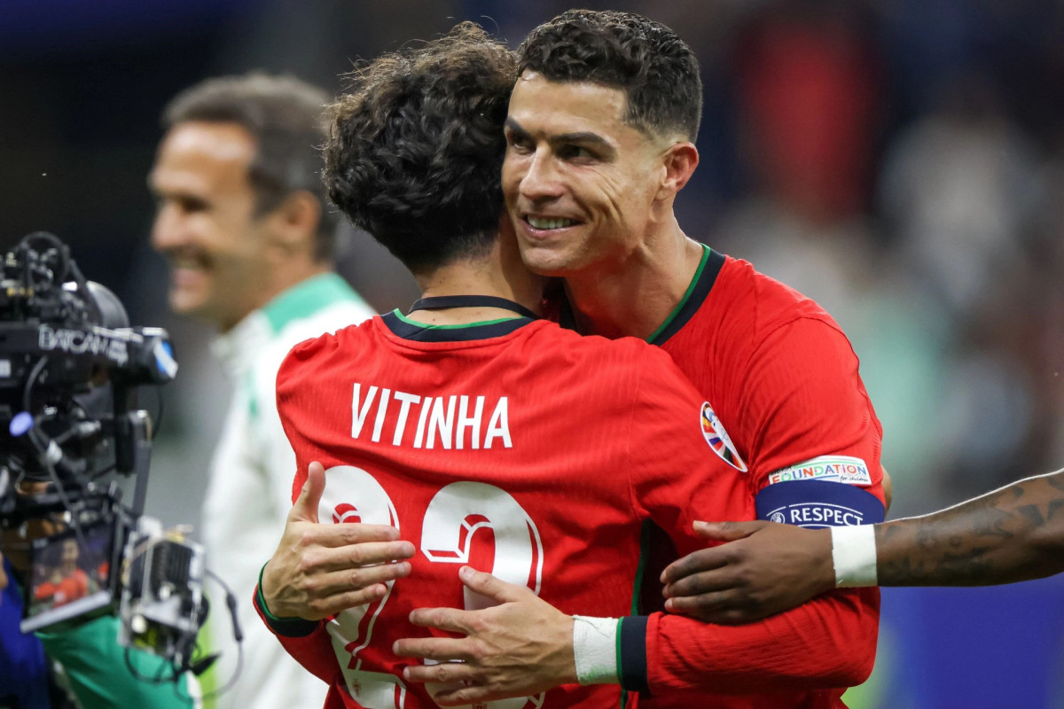 Vitinha thur lavde për Ronaldon - KOHA.net