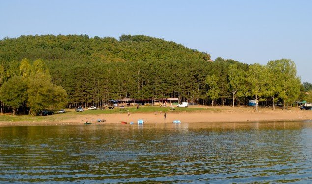 Action for cleaning around the "Batllava" lake - KOHA.net