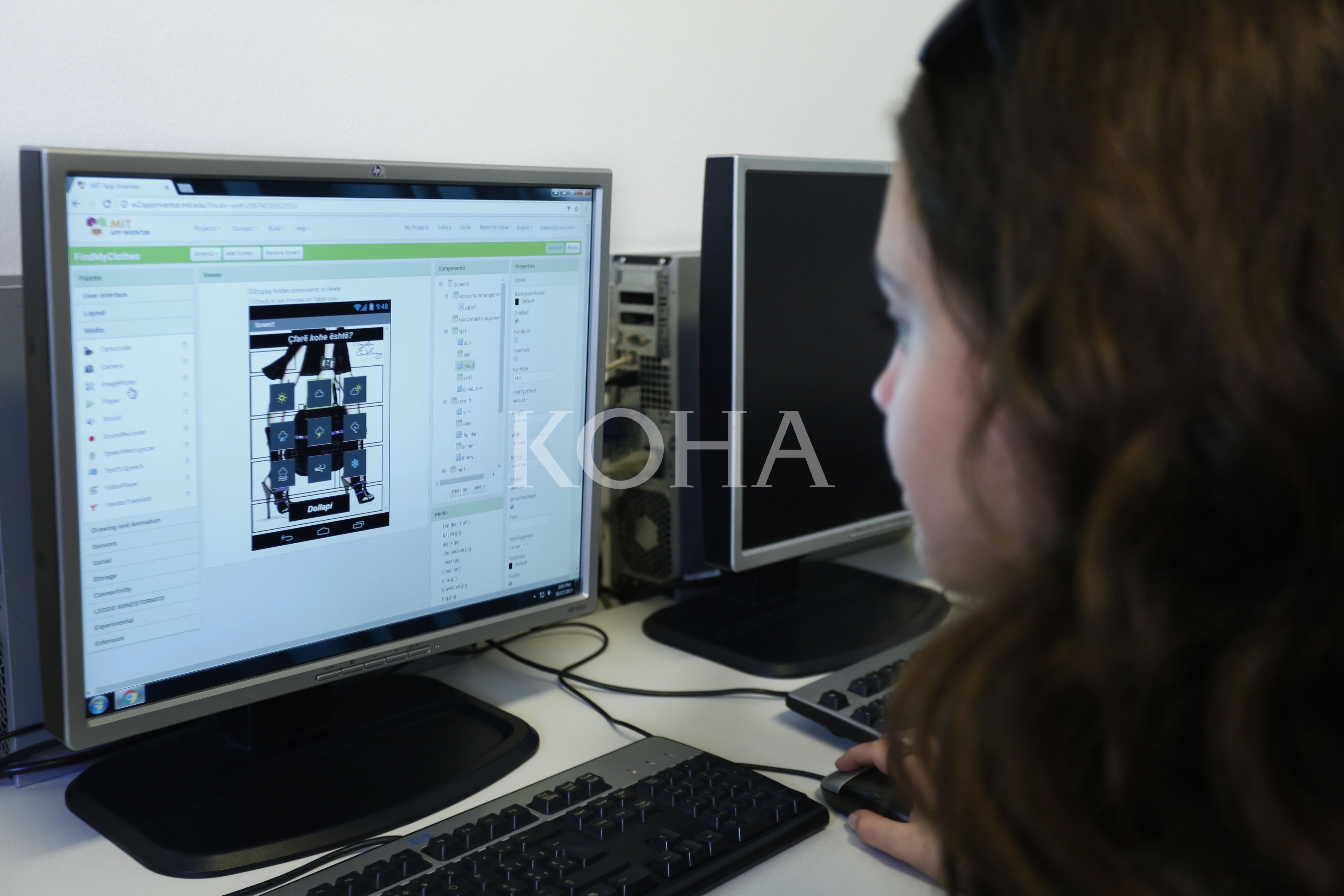 Digjitalizimi i shkollave, peng i kostos - KOHA.net